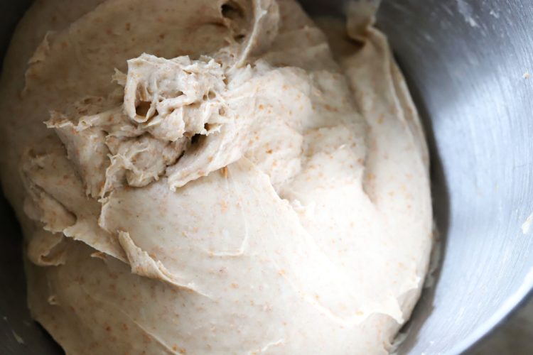 Deckel drauf und lecker wird’s: Dinkel-Mischbrot aus dem Topf